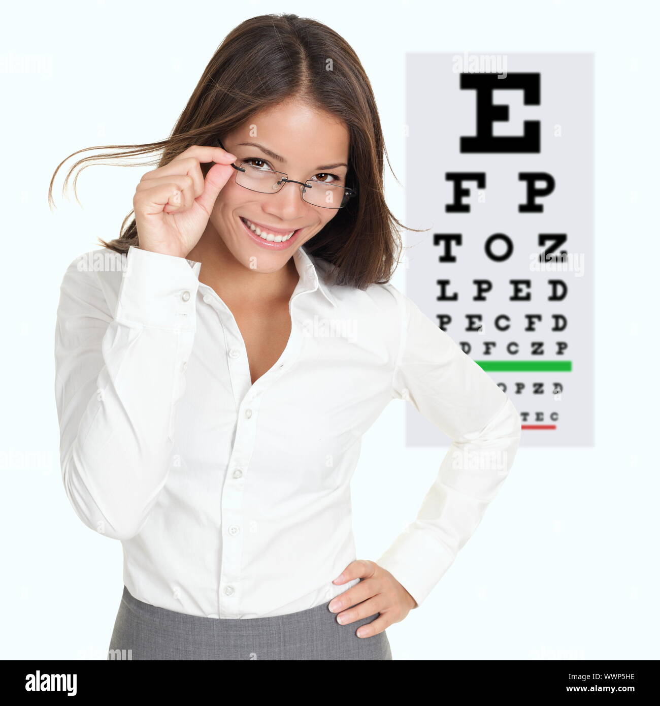 Asian doctor eye test chart hi-res stock photography and images - Alamy