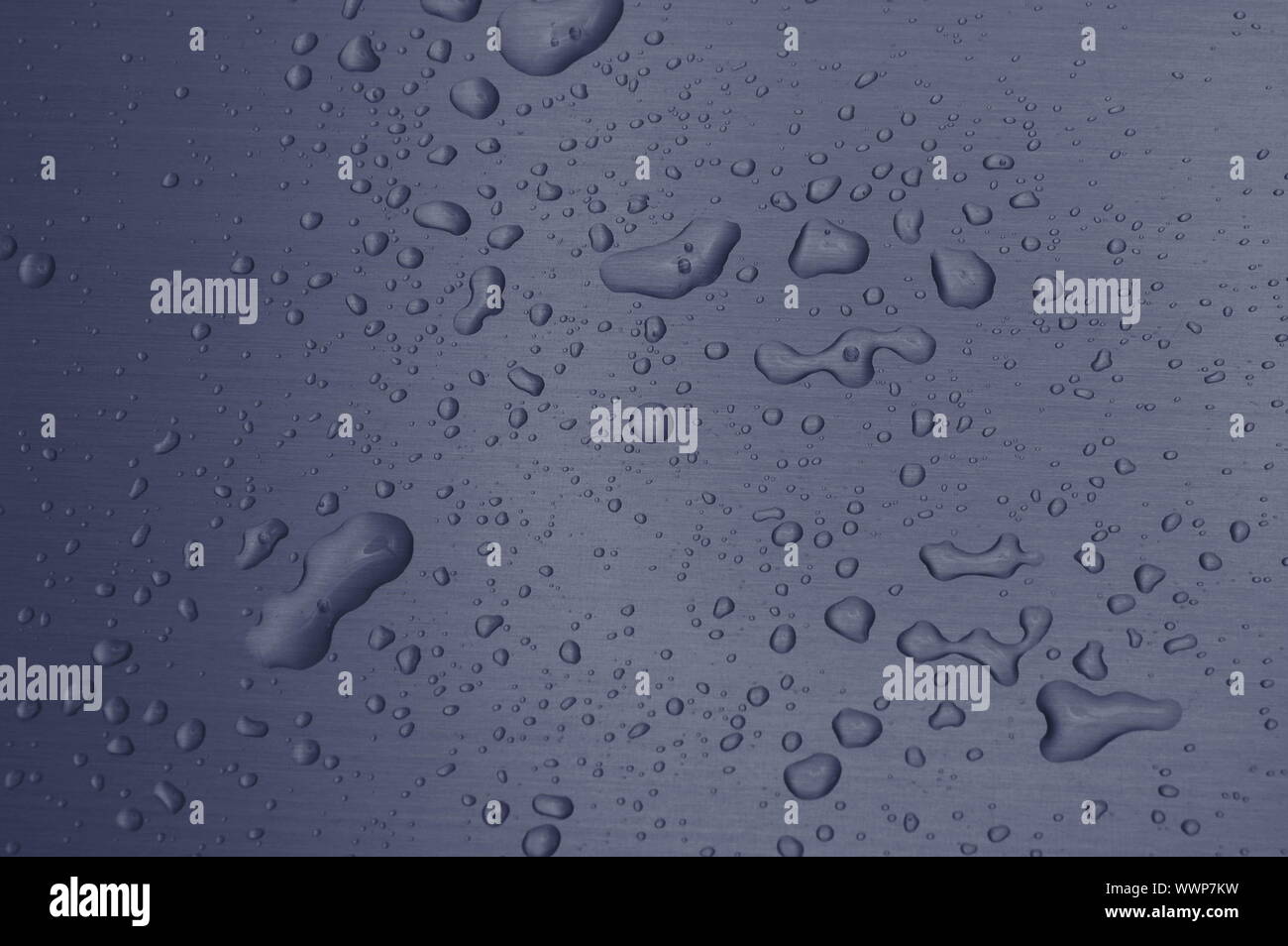 Heavy waterdrops hi-res stock photography and images - Alamy