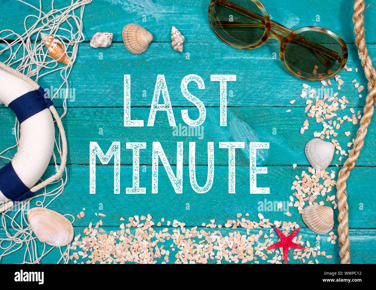 Last minute booking hi-res stock photography and images - Alamy