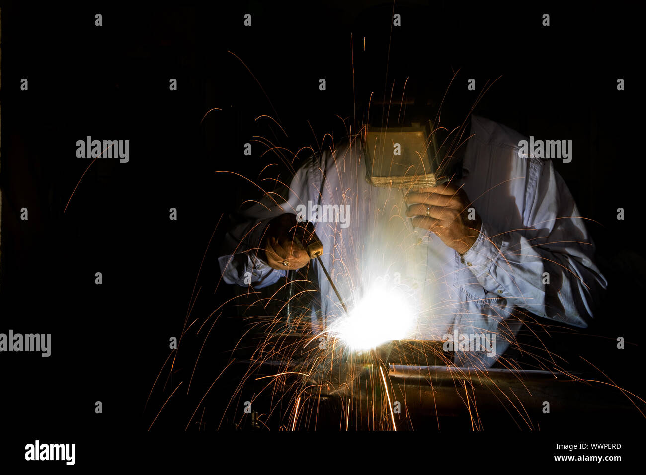Arc welding light hi-res stock photography and images - Alamy