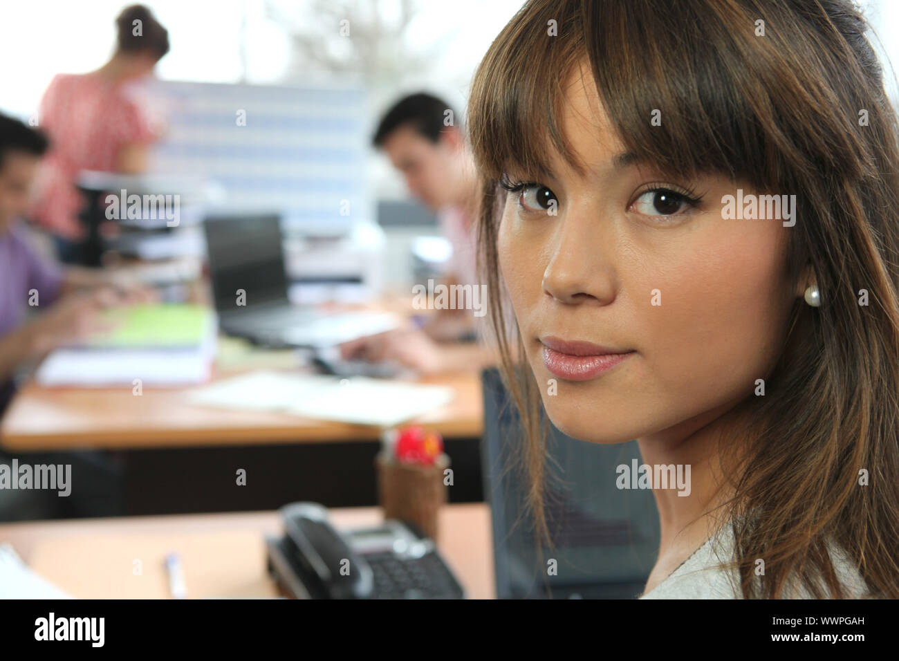 Bustling workplace hi-res stock photography and images - Alamy