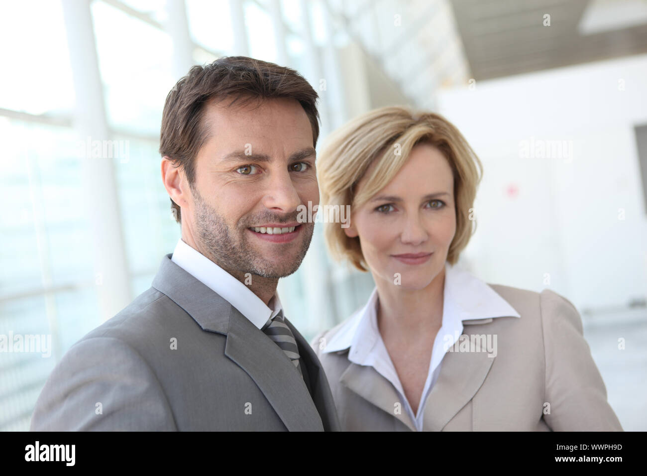 Couple barre hi-res stock photography and images - Alamy