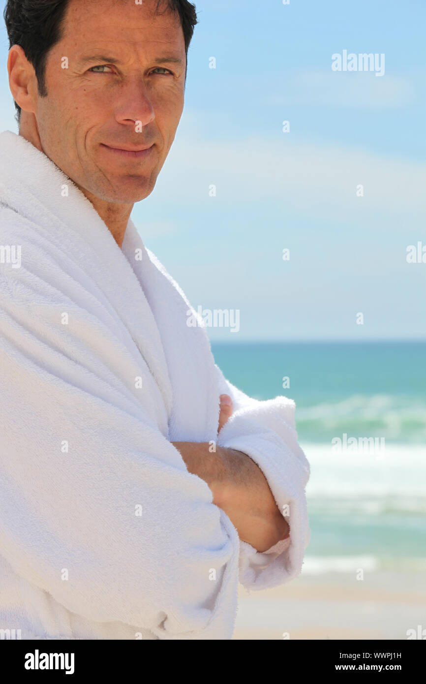 Man in white robes hi-res stock photography and images - Alamy