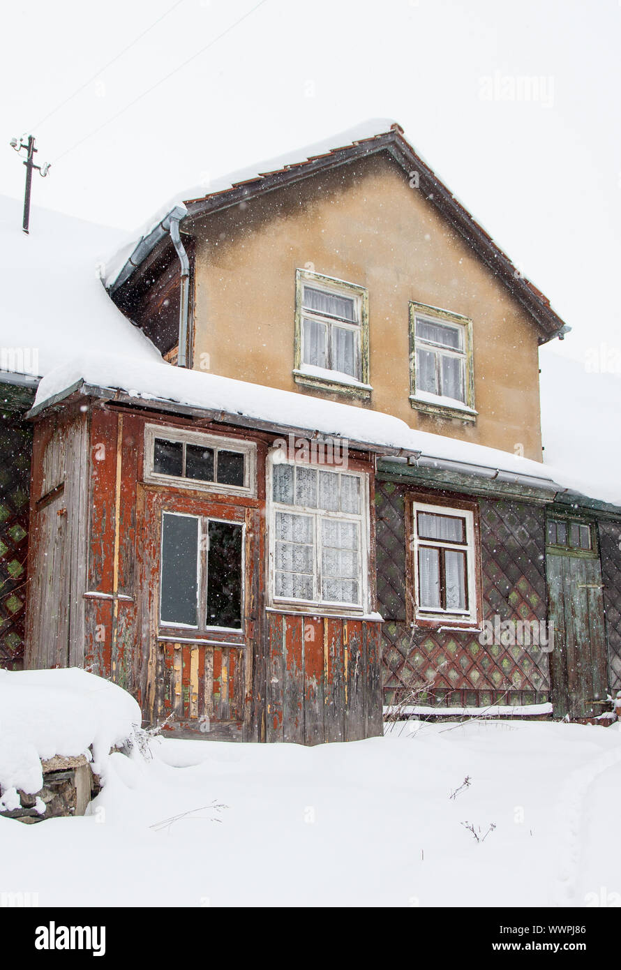 old house view facade Stock Photo - Alamy