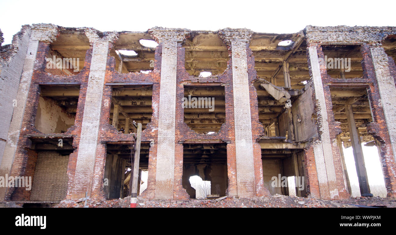 Abandoned Industrial factory ruins Stock Photo - Alamy