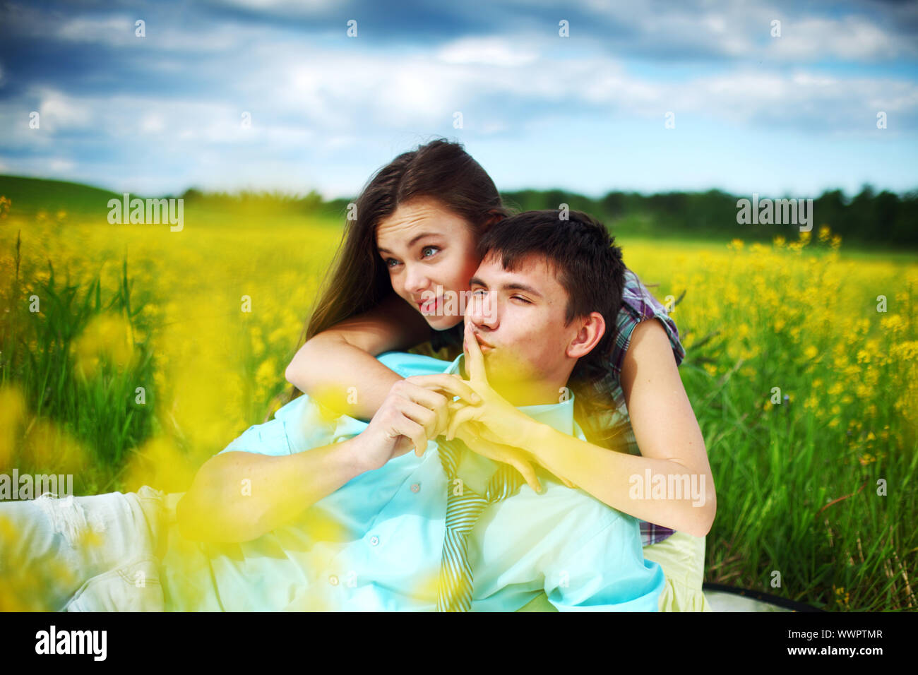Smiley face couple lovers hi-res stock photography and images - Alamy