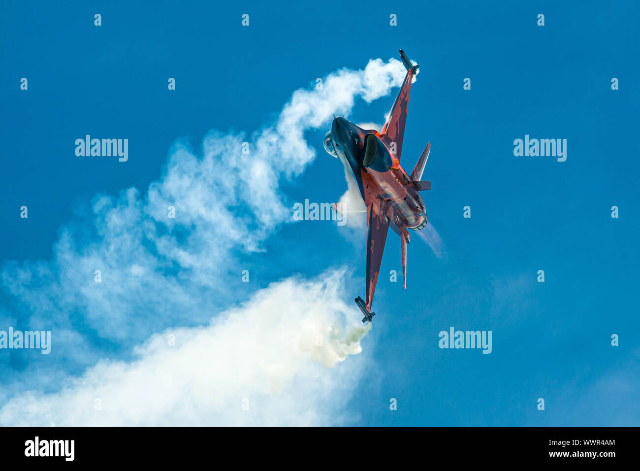 A Lockheed Martin F-16 of the Koninklijke Luchtmacht (KLu)/Royal ...