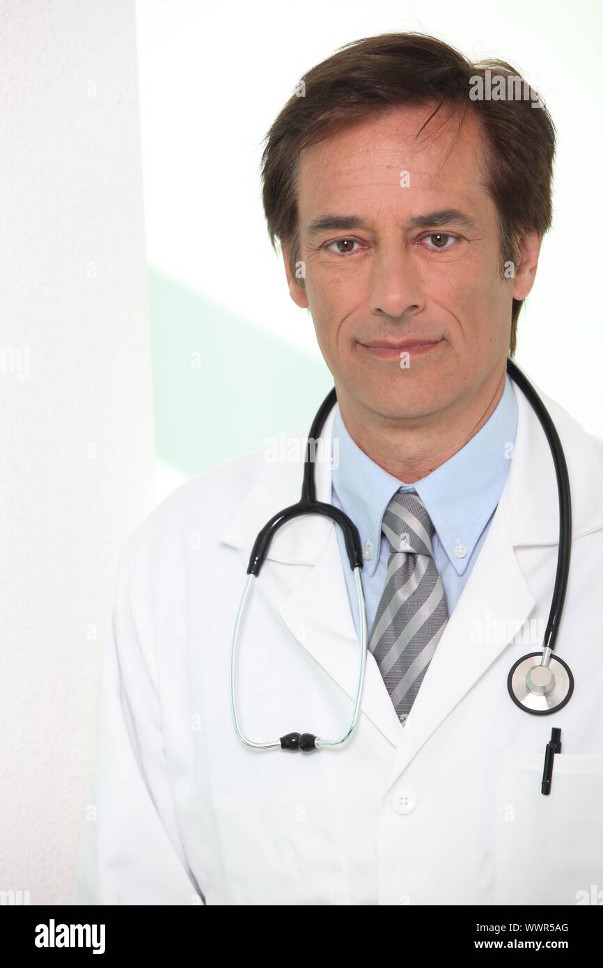 portrait of male doctor Stock Photo - Alamy