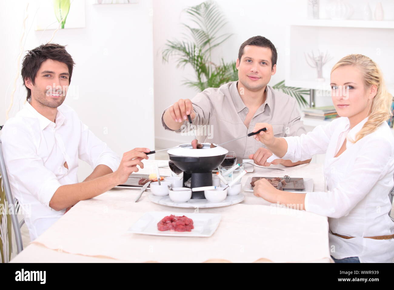 Convivial hi-res stock photography and images - Alamy