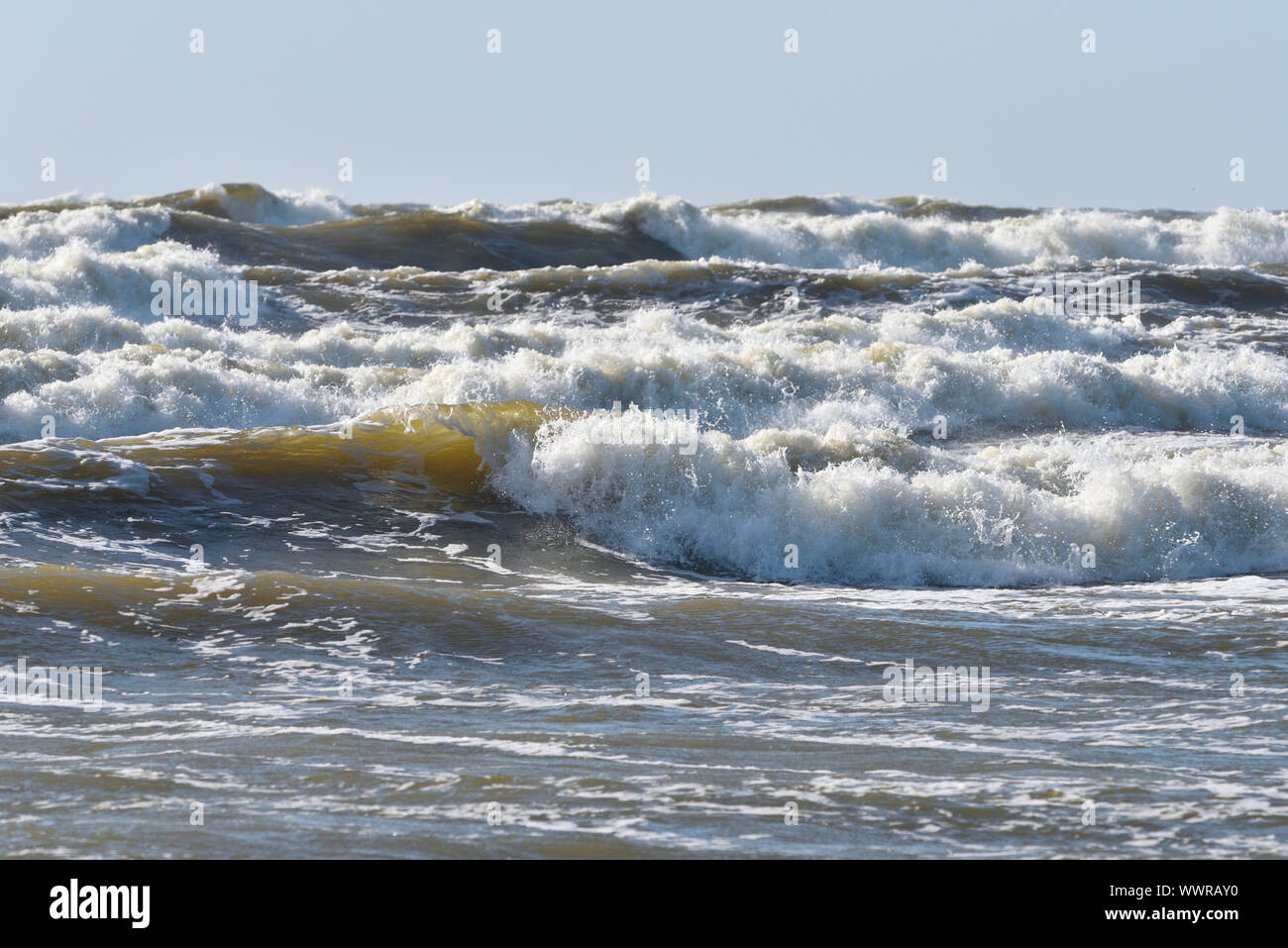 Destructive waves hi-res stock photography and images - Alamy