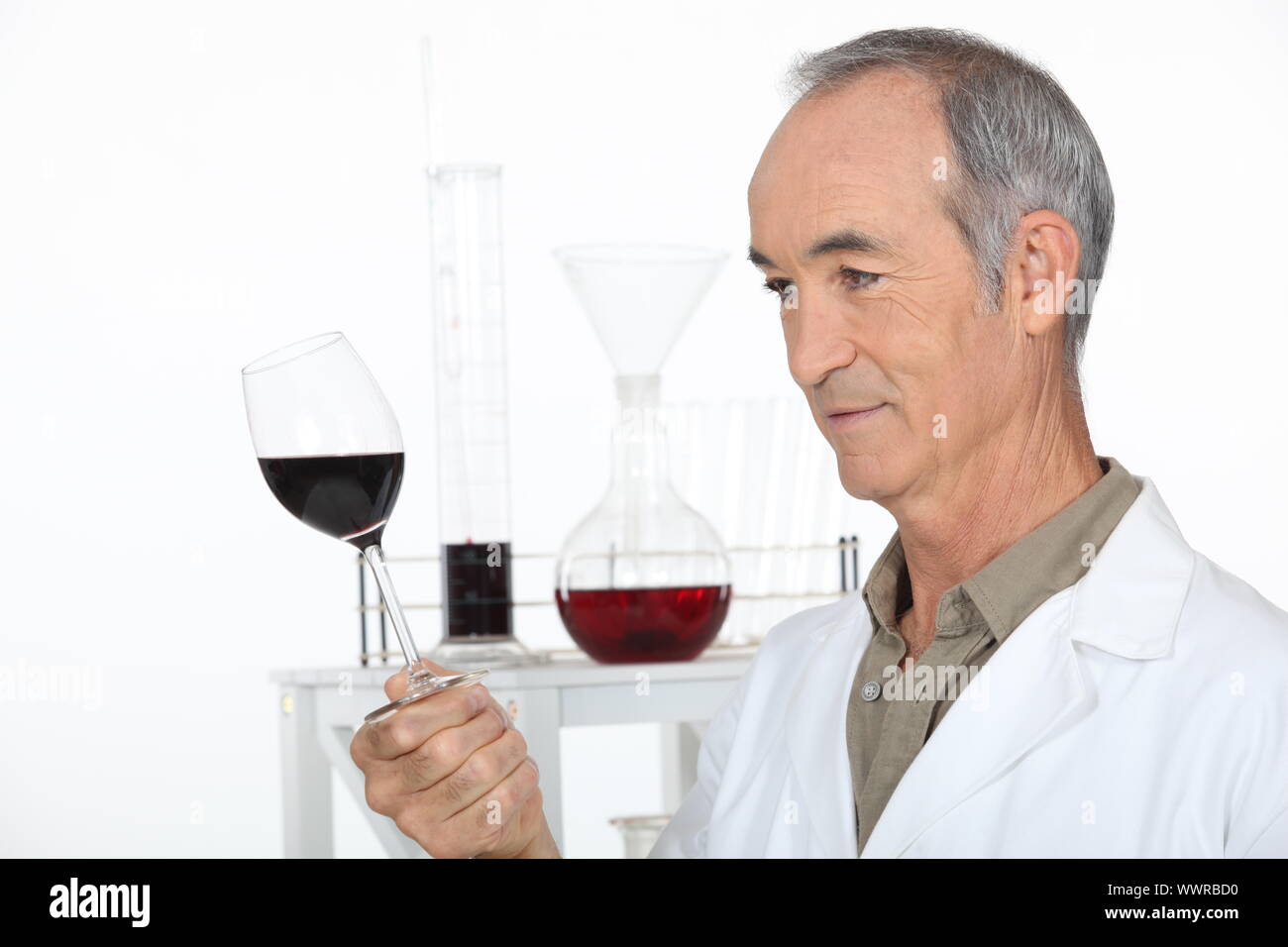 Testing wine lab hi-res stock photography and images - Alamy
