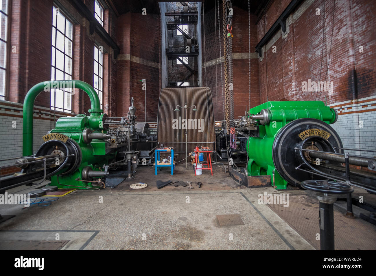 The mayor and mayoress steam engines in an old mill Stock Photo - Alamy
