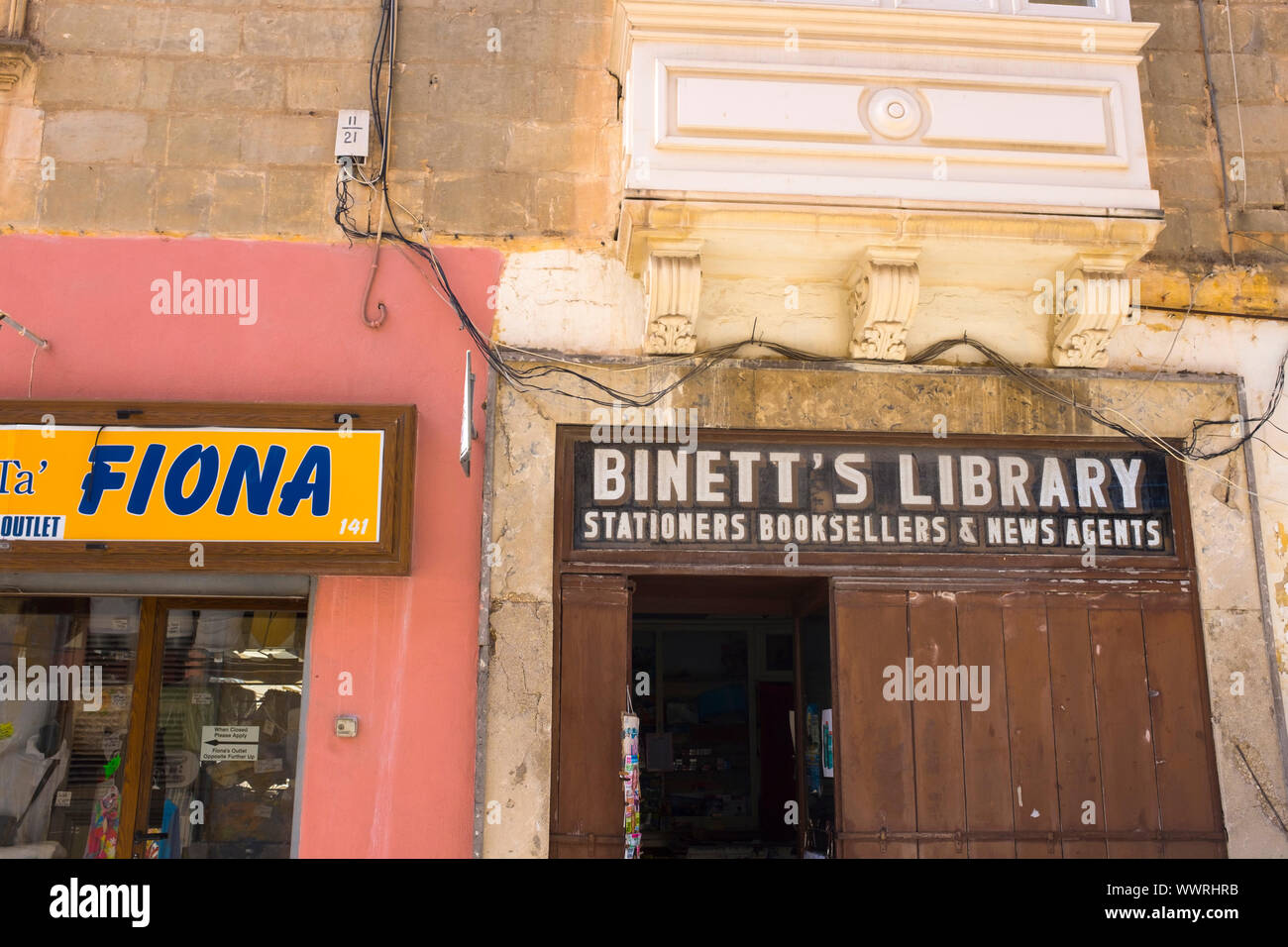 Library stations hi-res stock photography and images - Alamy