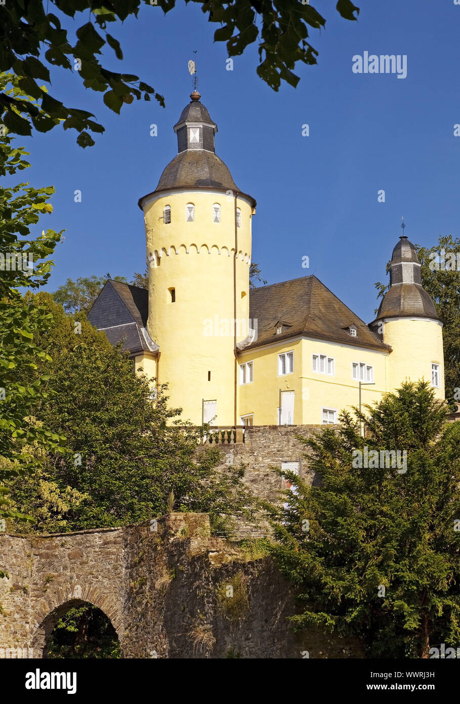 North castle hi-res stock photography and images - Alamy