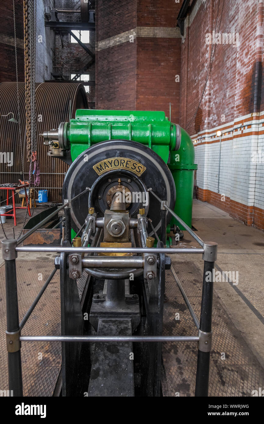 The mayor and mayoress steam engines in an old mill Stock Photo - Alamy