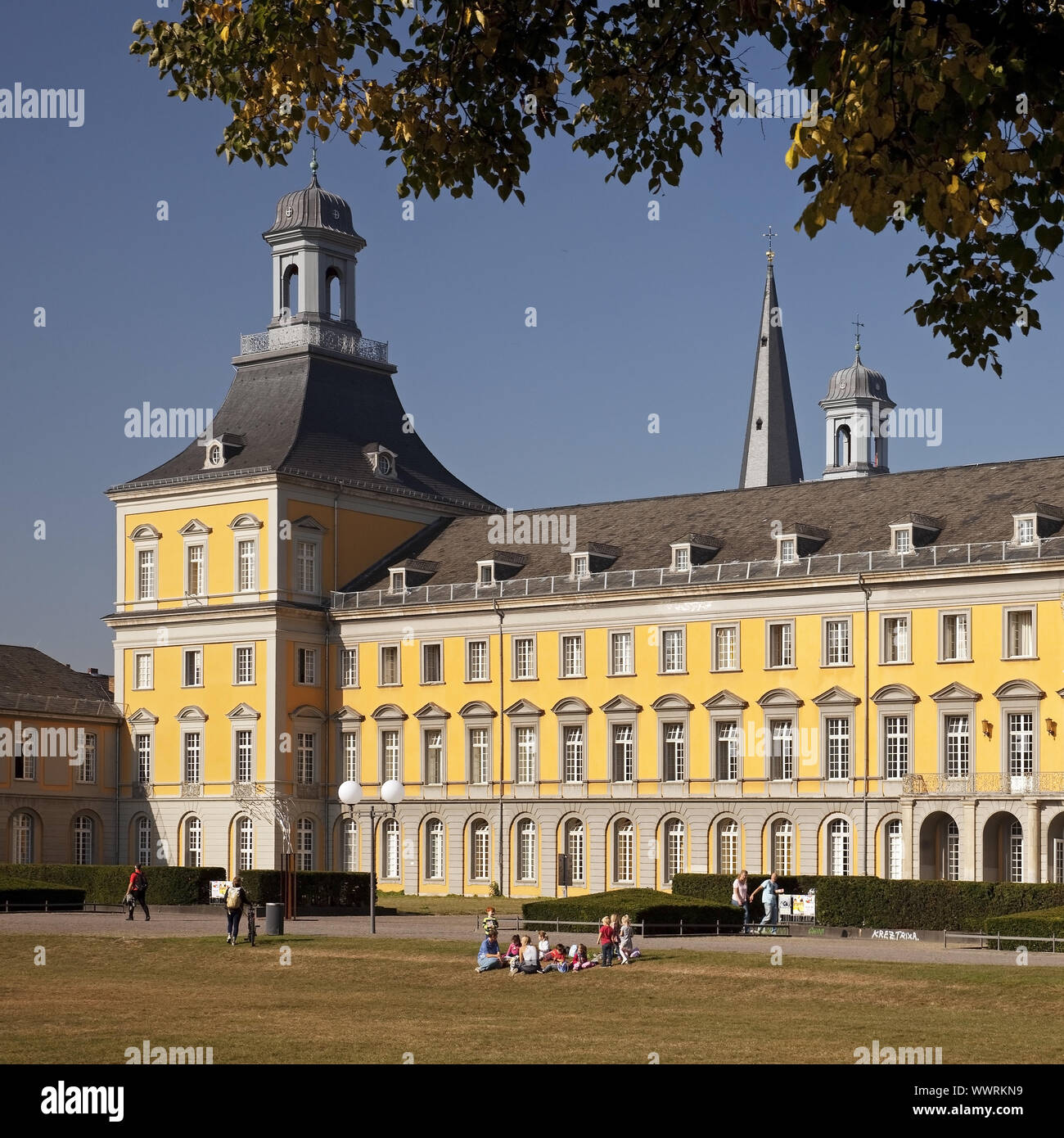 Buildings Palace High Resolution Stock Photography and Images - Alamy