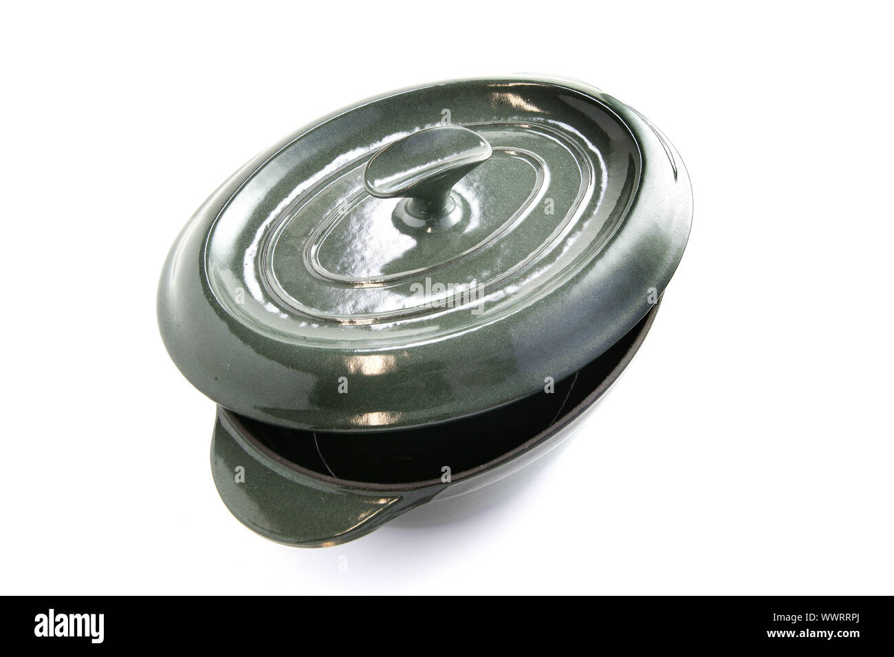 Oval casserole with lid hi-res stock photography and images - Alamy