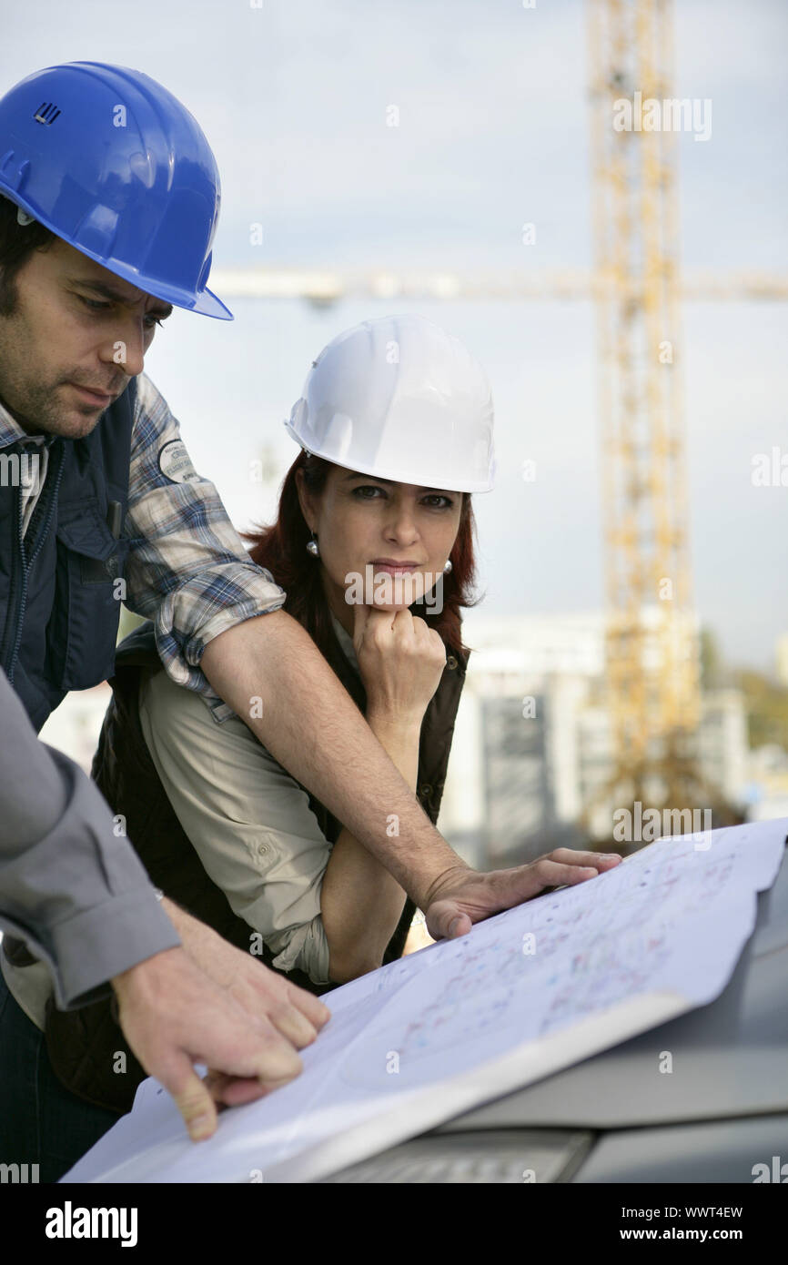 Construction site workers Stock Photo - Alamy