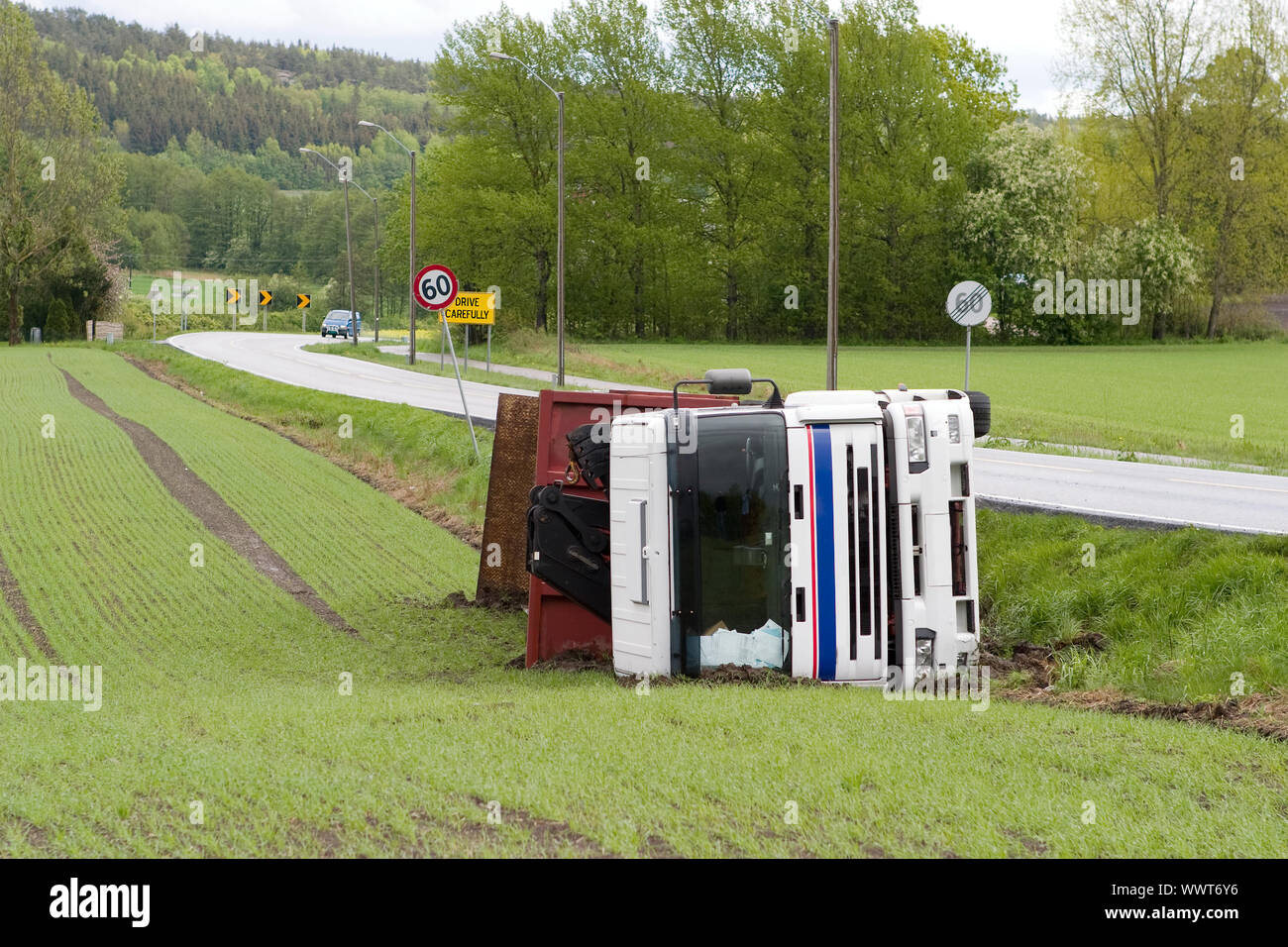 Truck accident hi-res stock photography and images - Alamy