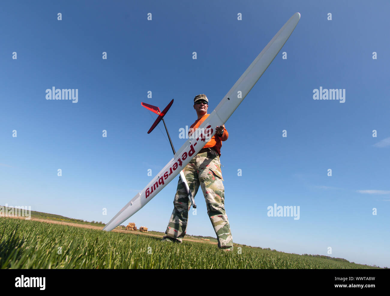 Glider aerial hi-res stock photography and images - Alamy