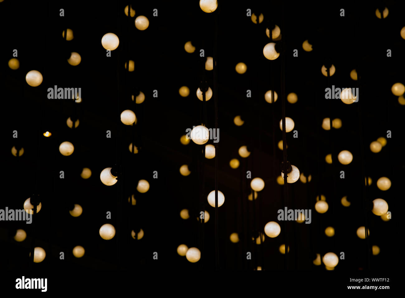 Multiple light bulbs hi-res stock photography and images - Alamy Multiple light bulbs hi-res stock photography and images - Alamy