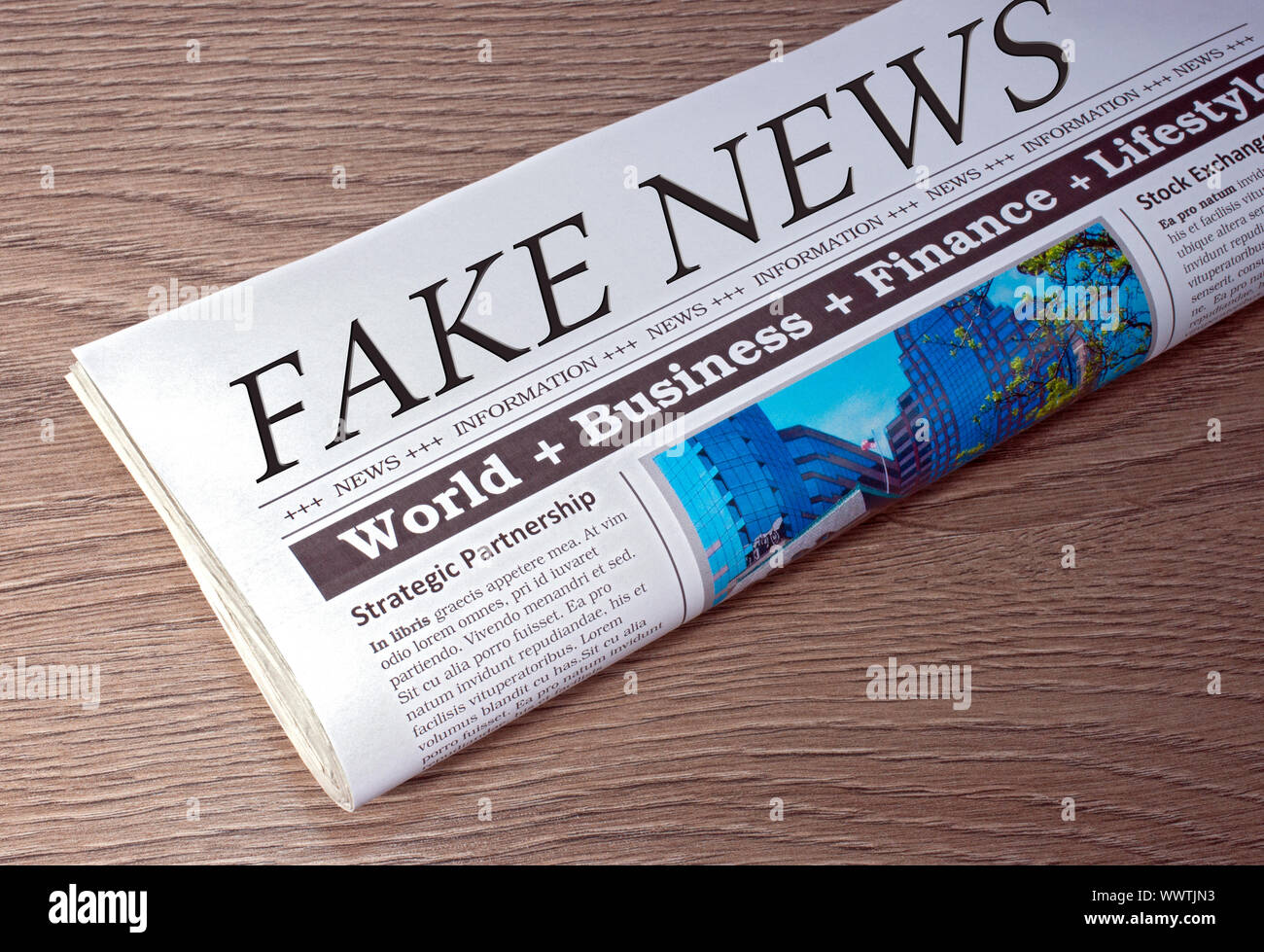 Fake news desinformation hi-res stock photography and images - Alamy