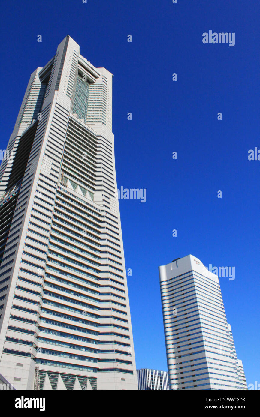 high building in yokohama,japan Stock Photo - Alamy