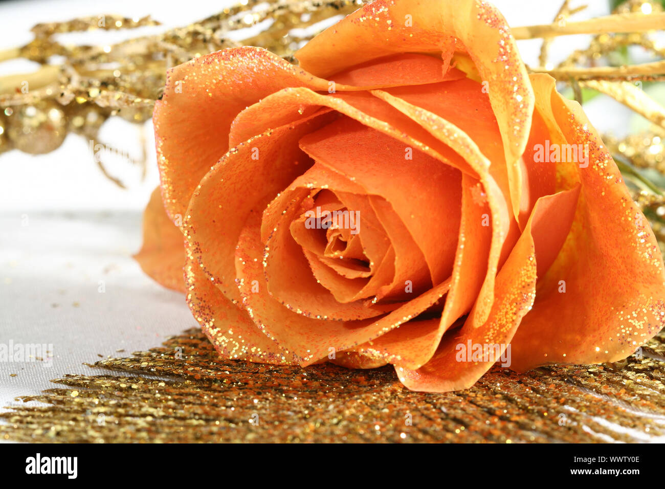 Golden decoration hi-res stock photography and images - Alamy