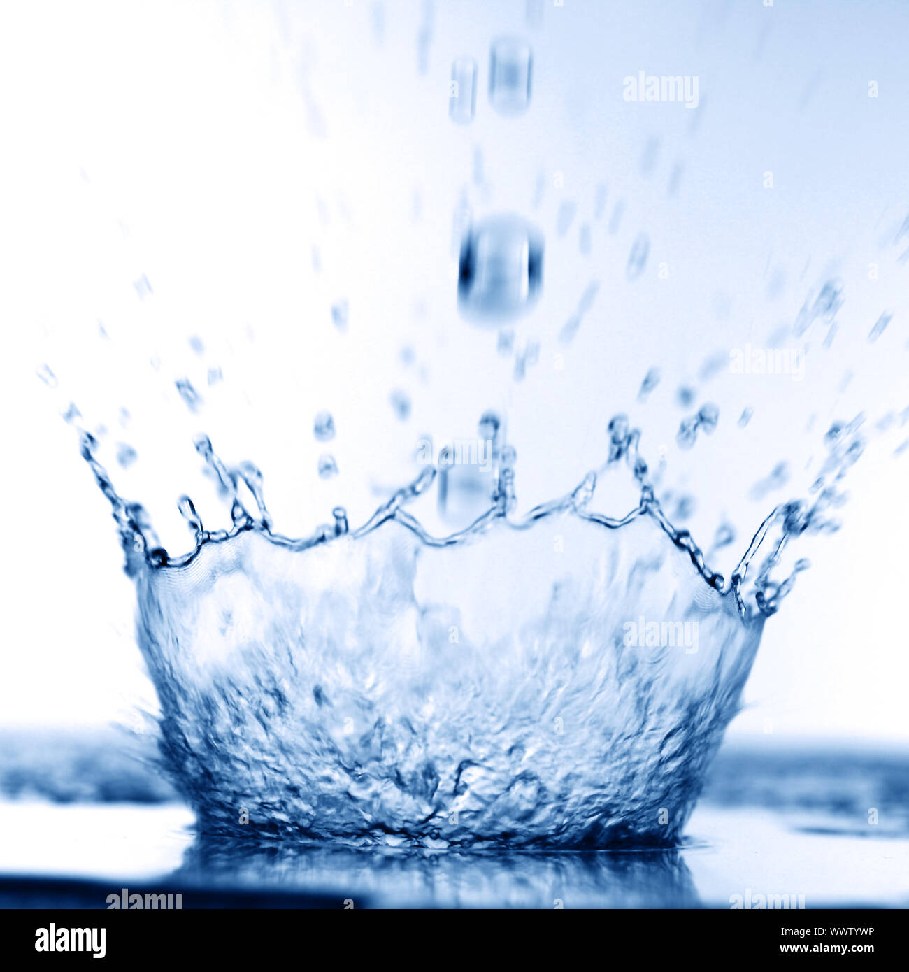 blue water splash nature background Stock Photo - Alamy
