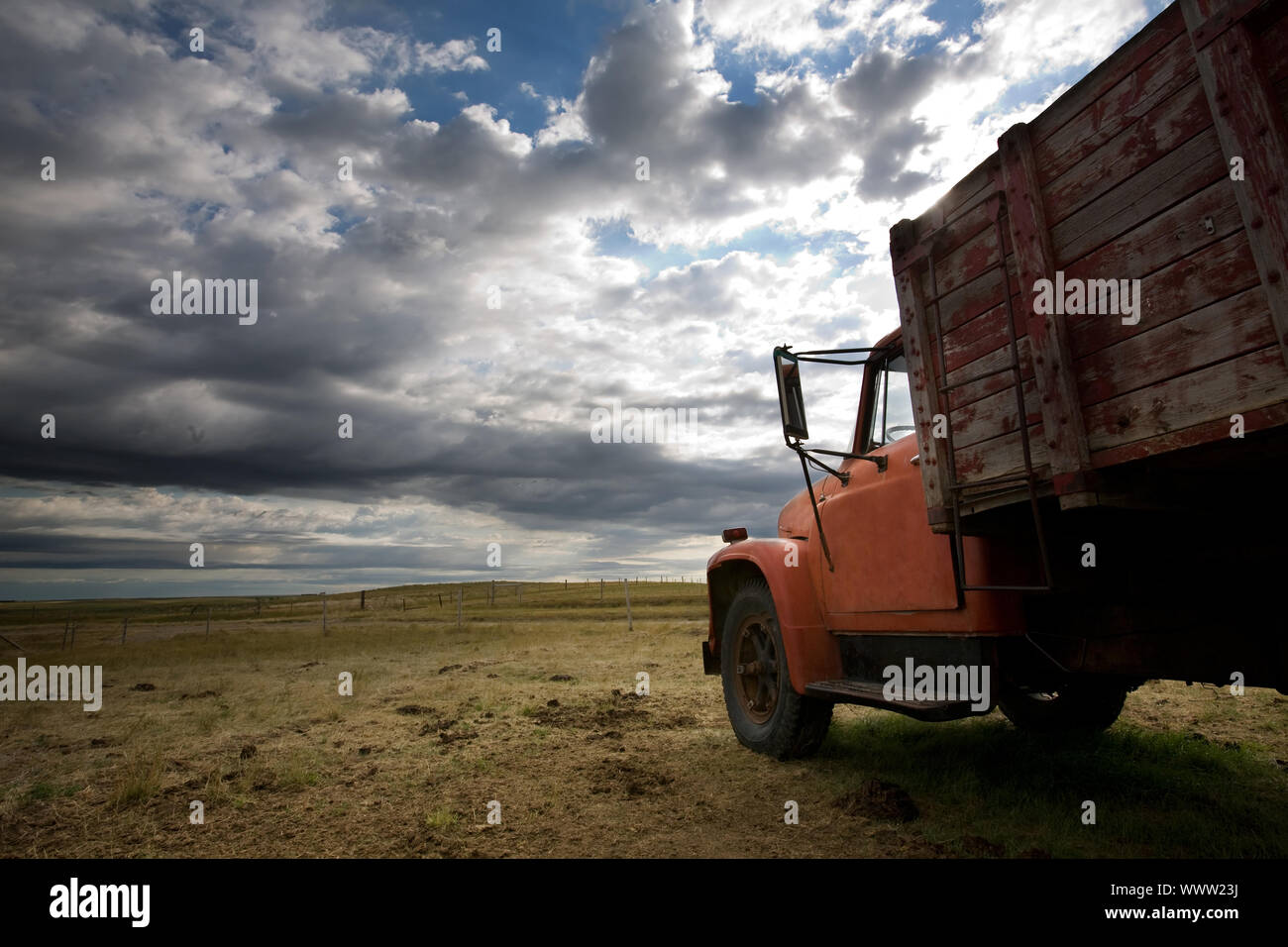 Street Outlaws Farm Truck Side View