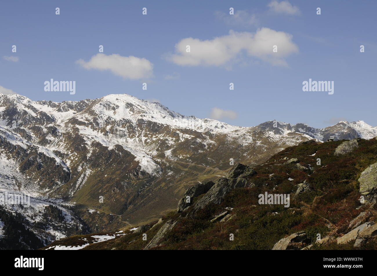 Tuxer alpen hi-res stock photography and images - Alamy