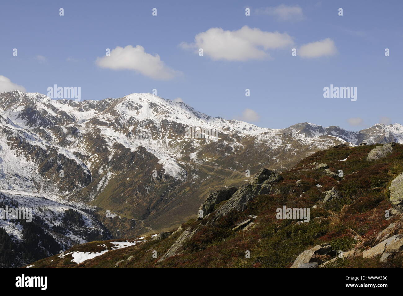 Tuxer alpen hi-res stock photography and images - Alamy