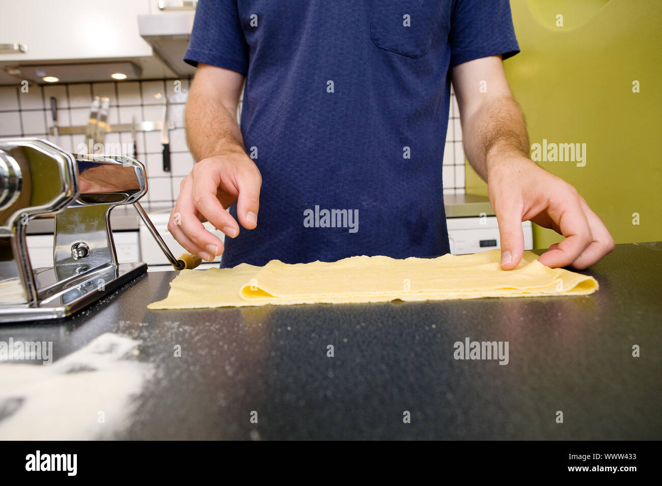 Manual pasta machine hi-res stock photography and images - Alamy