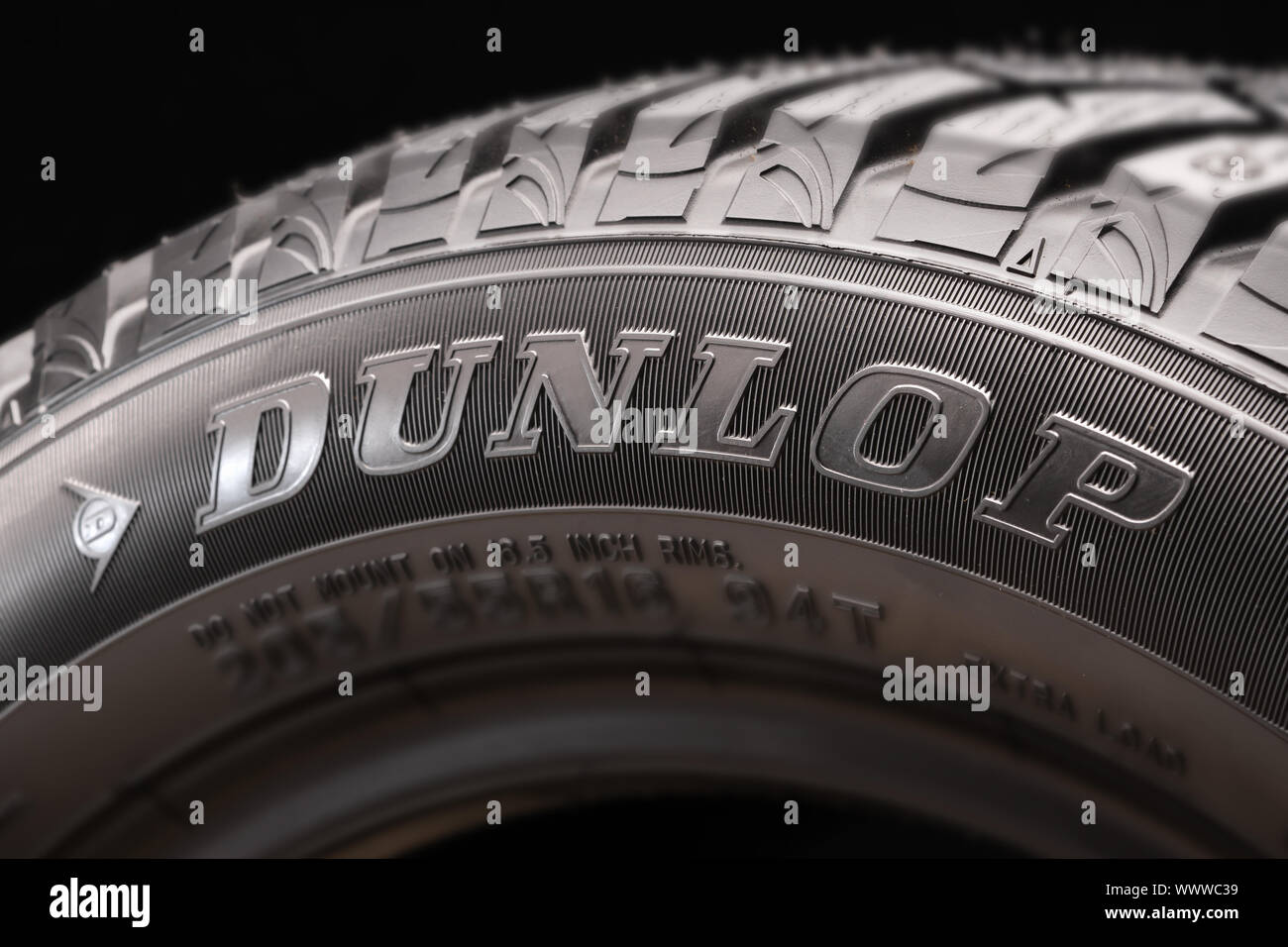 Dunlop logo hi-res stock photography and images - Alamy