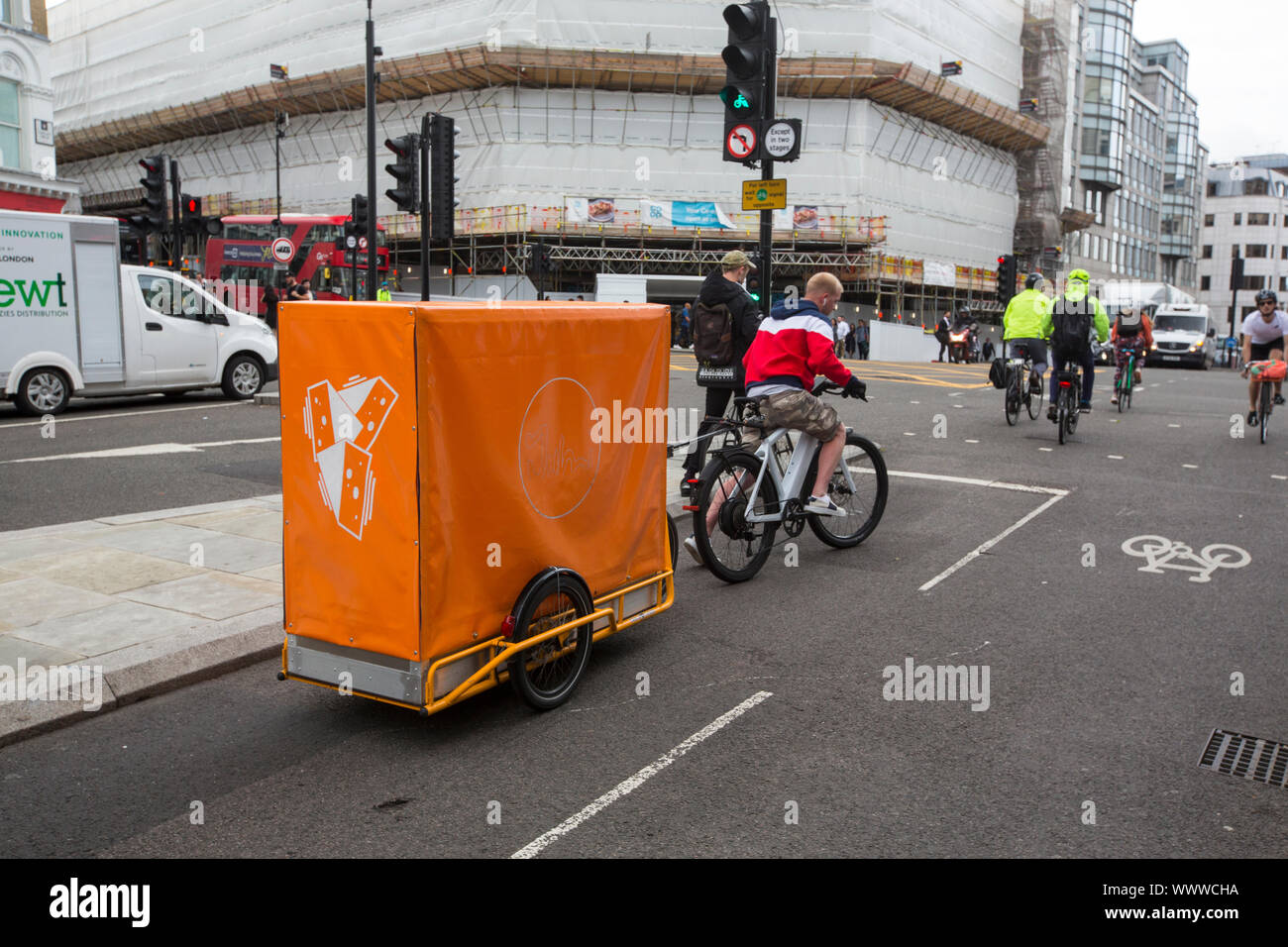 Cyclists on a cycle super highway along Farringdon Road, London, UK ...