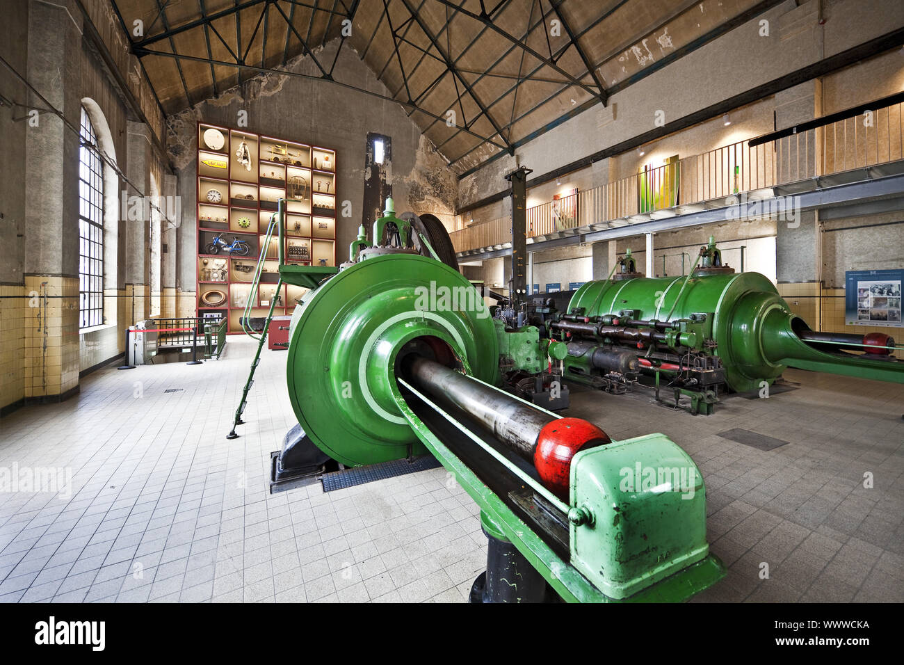 Interaktives hi-res stock photography and images - Alamy