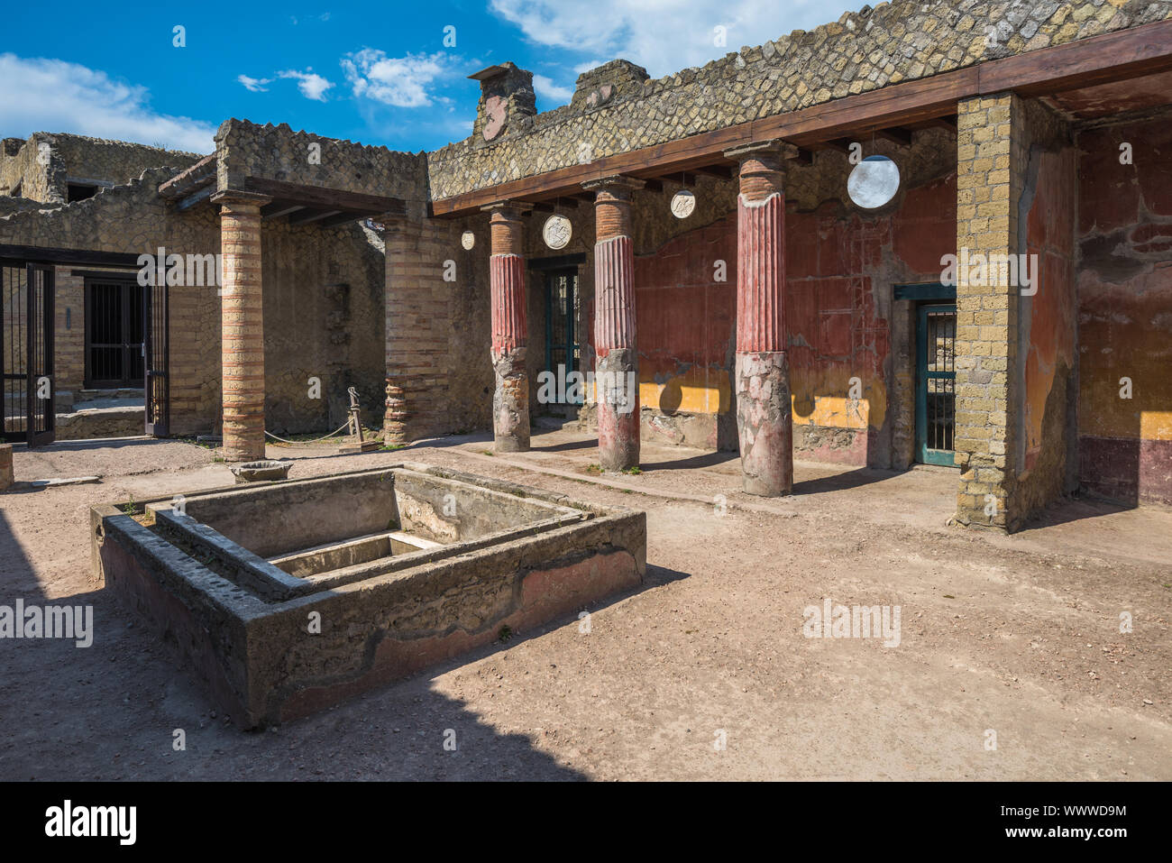 Herculaneum italy vesuvius hi-res stock photography and images - Alamy