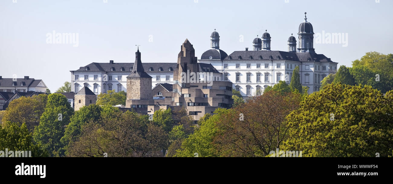 Hall of complete hi-res stock photography and images - Alamy