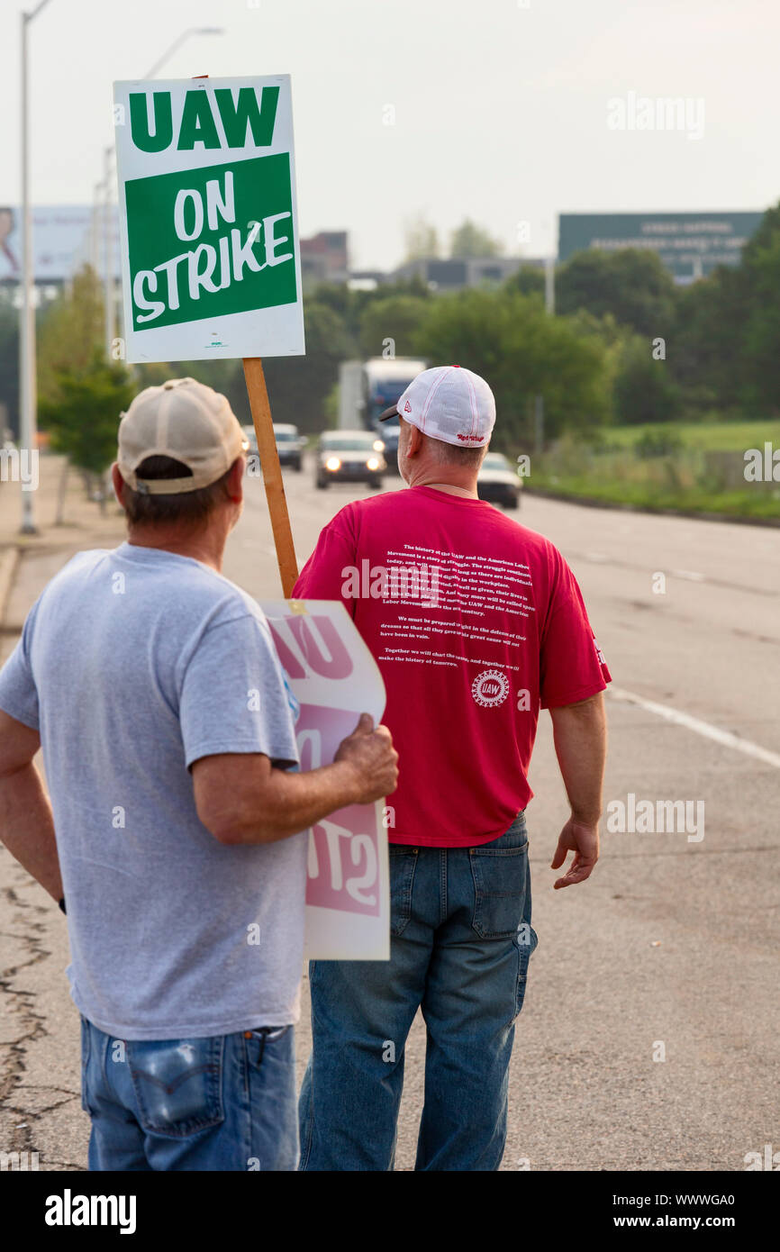 Detroit, Michigan - Members of the United Auto Workers picketed the ...