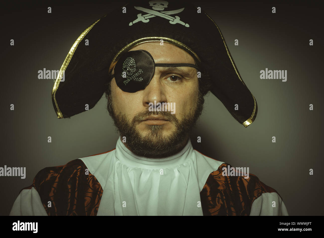 Buccaneer, Man with beard dressed like a pirate, with eye patch and ...