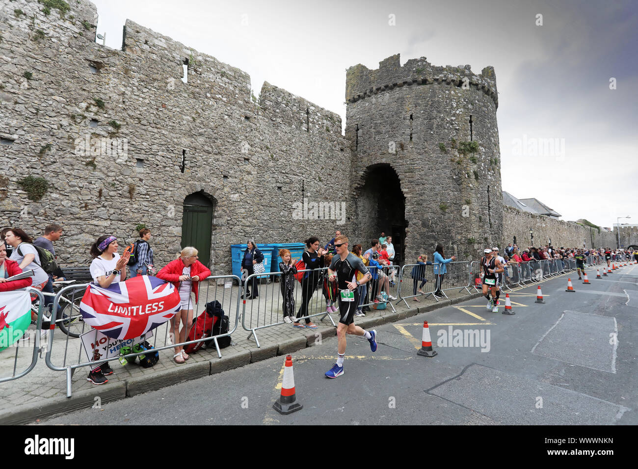 Tenby, UK. 15th Sep, 2019. Pictured: Marathon runners on the South ...