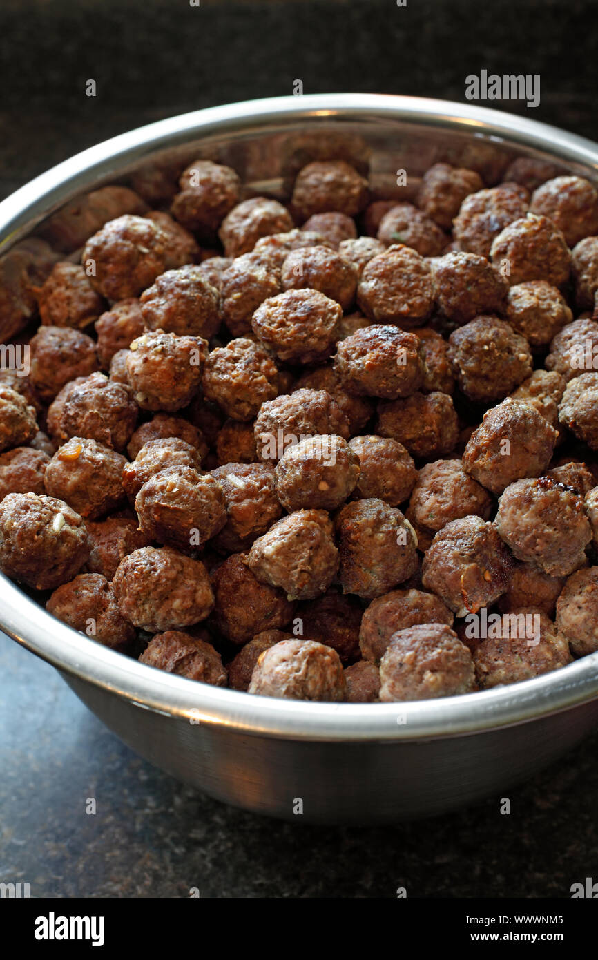 Huge meatballs hi-res stock photography and images - Alamy