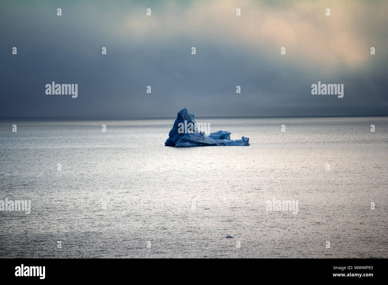 Bergy bit - part of iceberg Stock Photo - Alamy