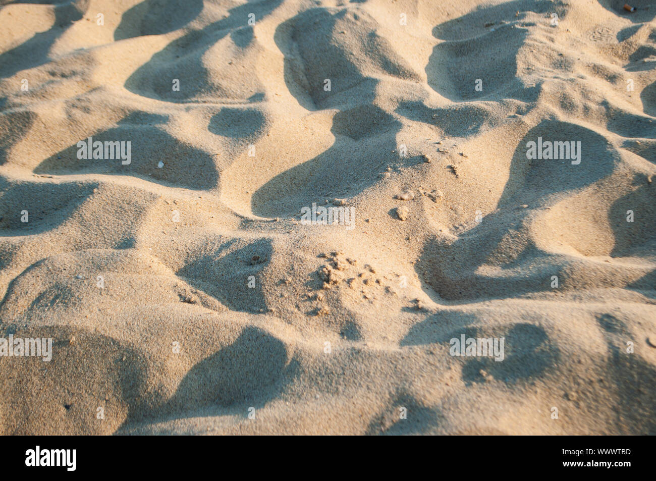 Sand texture of golden color. Beautiful sandy background Stock Photo ...