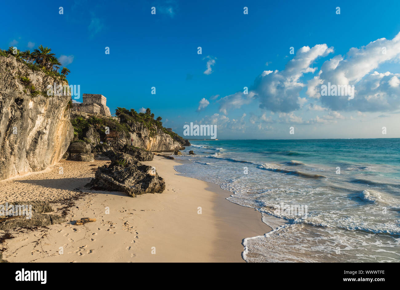 Old ruins beach hi-res stock photography and images - Alamy