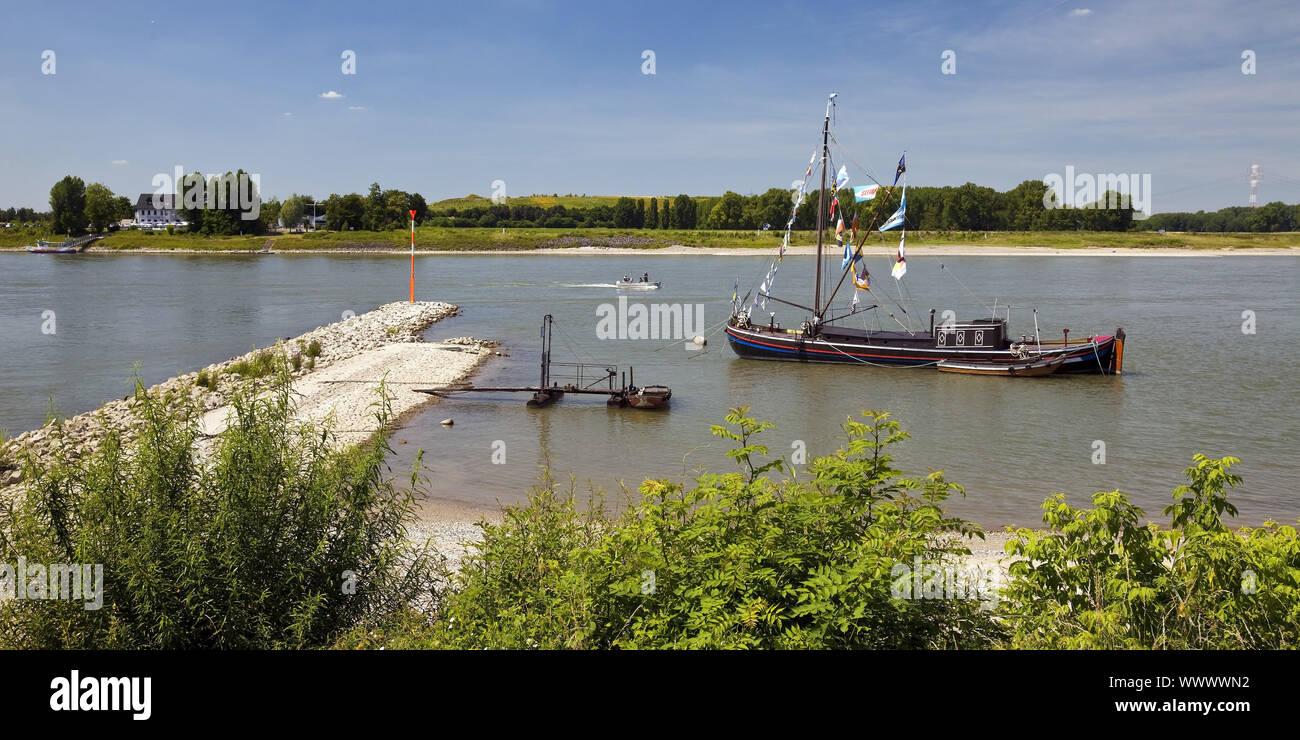 emblem Hasselter Aak on the Rhine, side view, Monheim am Rhein, Germany ...