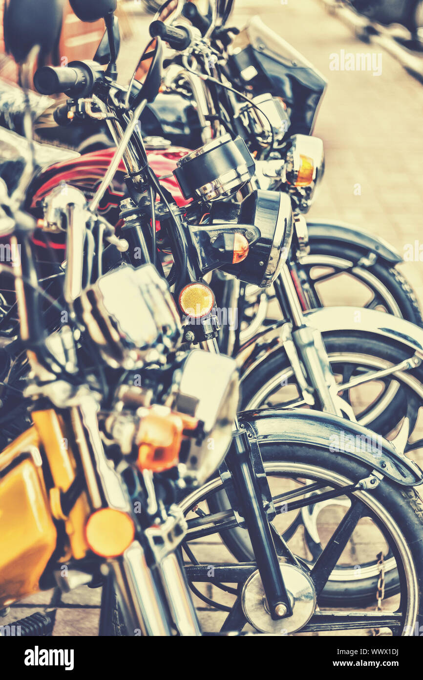 Row motorcycles in front hi-res stock photography and images - Alamy