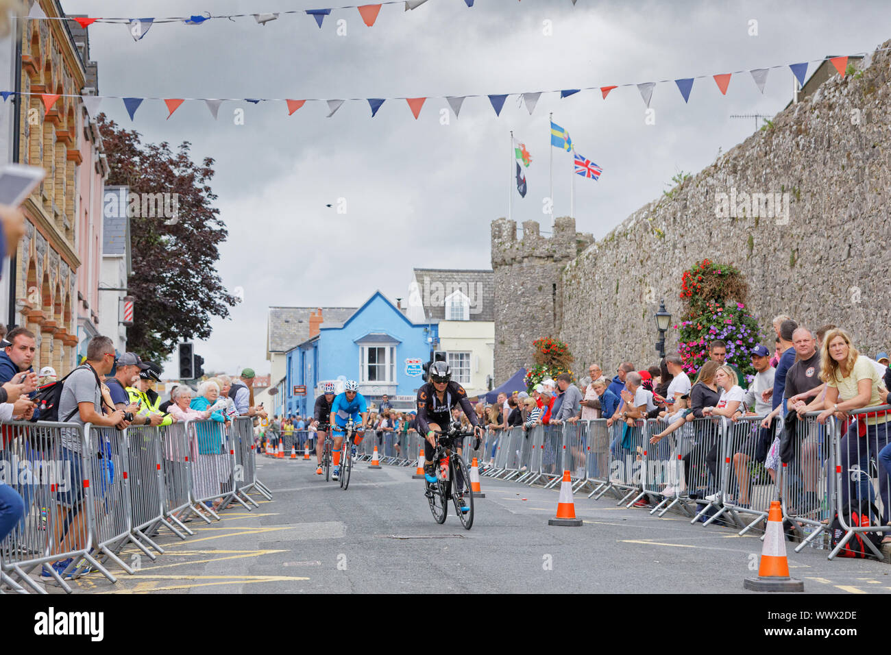 Tenby, UK. 15th Sep, 2019. Pictured: Athletes on their bicycles on the ...