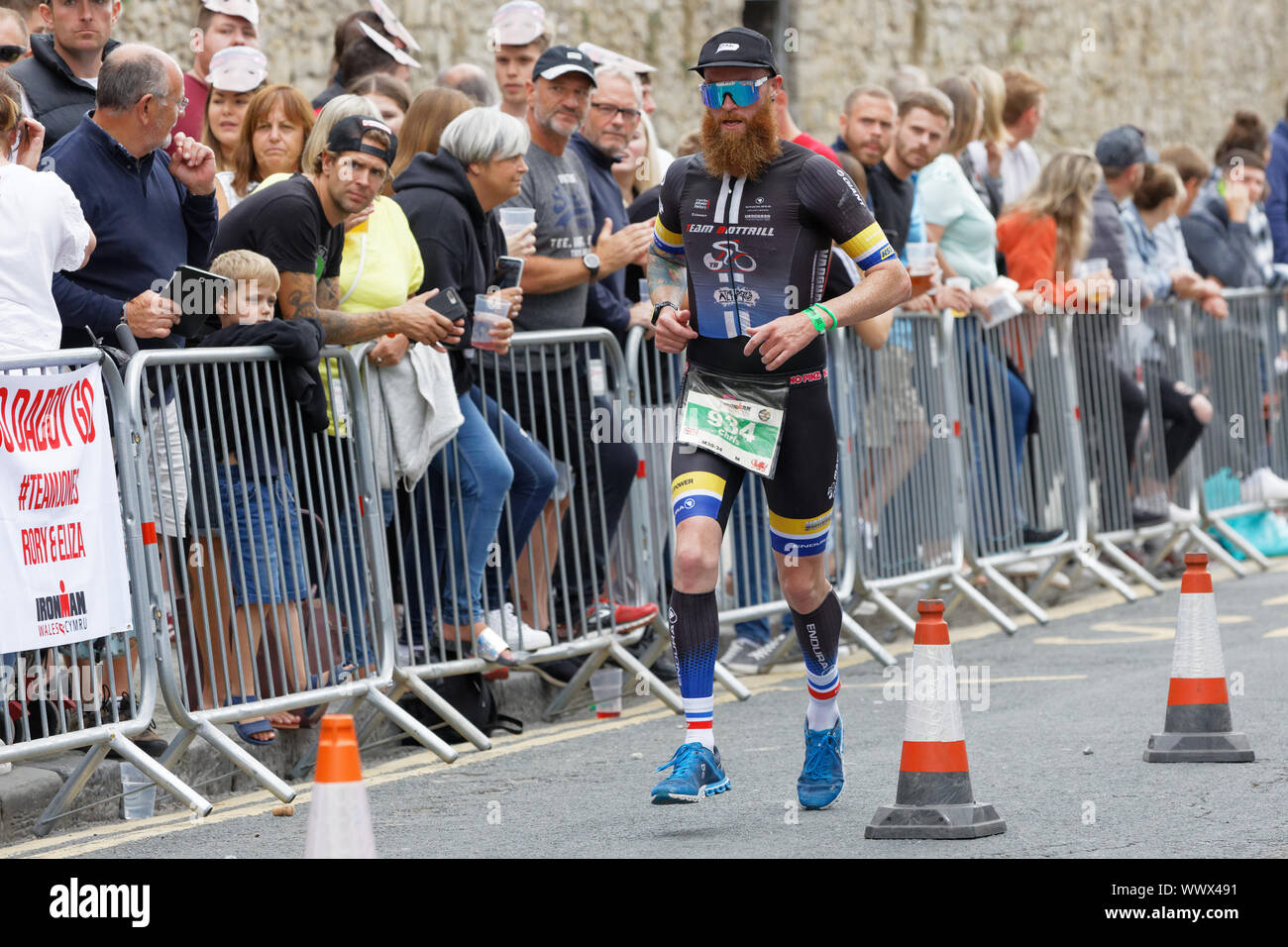 Tenby, UK. 15th Sep, 2019. Pictured: A bearded Marathon runner on the ...