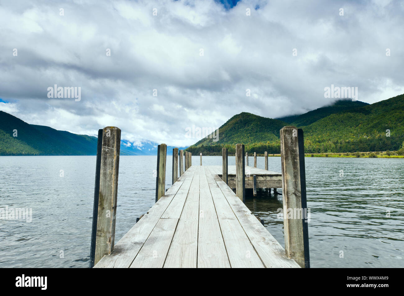 Jetty of a beautiful lake Stock Photo - Alamy